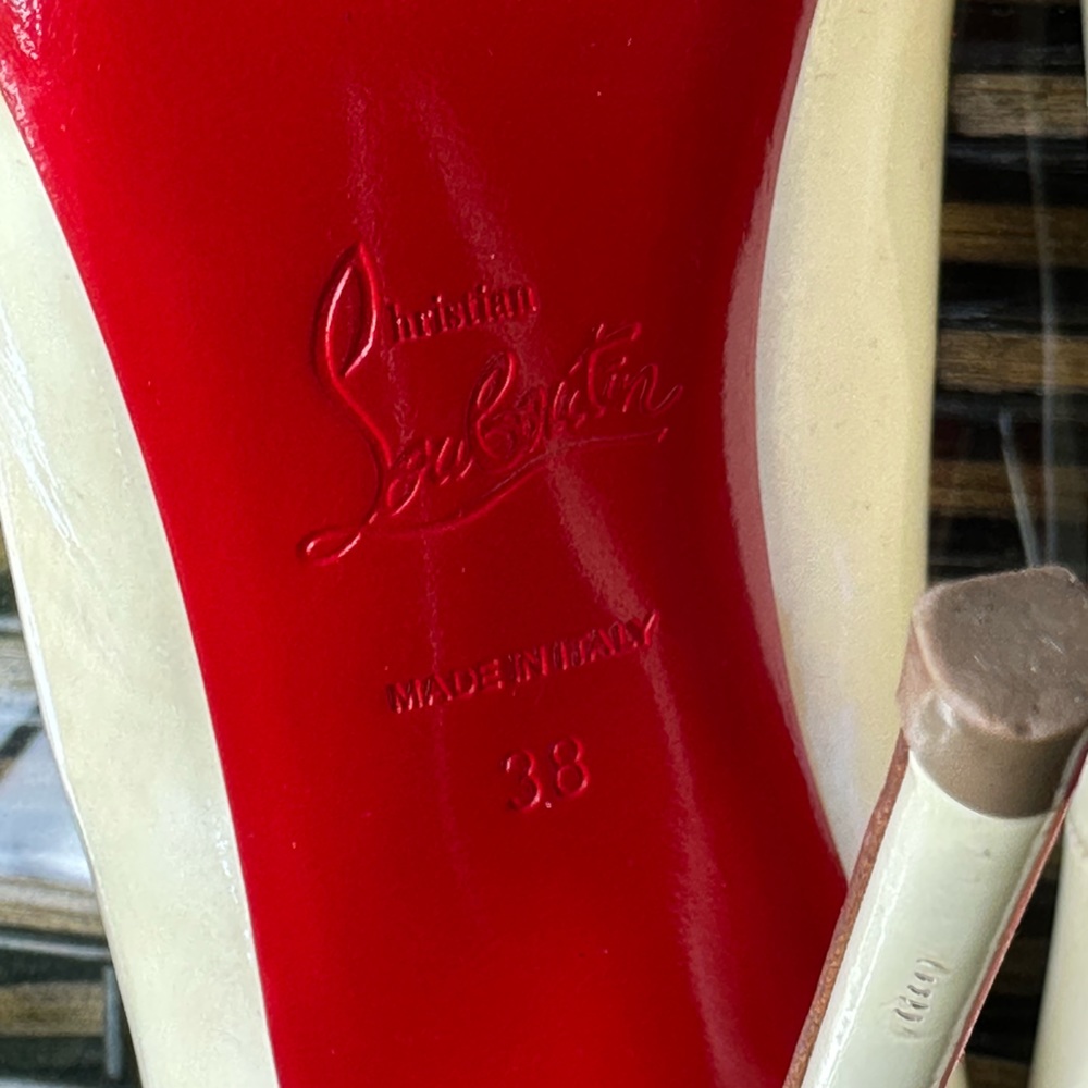 Christian Louboutin So Kate Stiletto Heels - Gem